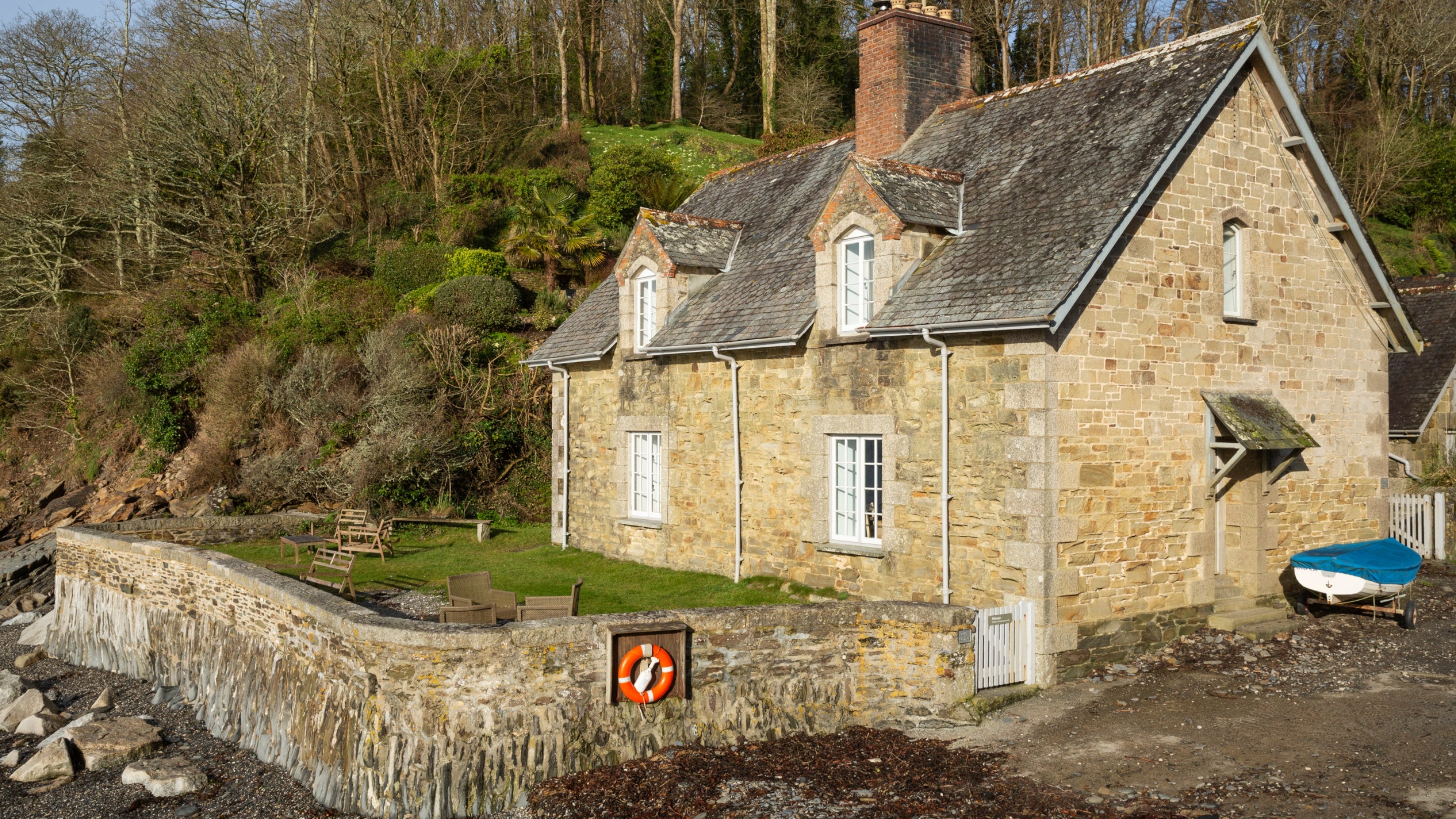 Durgan Beach Cottage Cornwall | National Trust