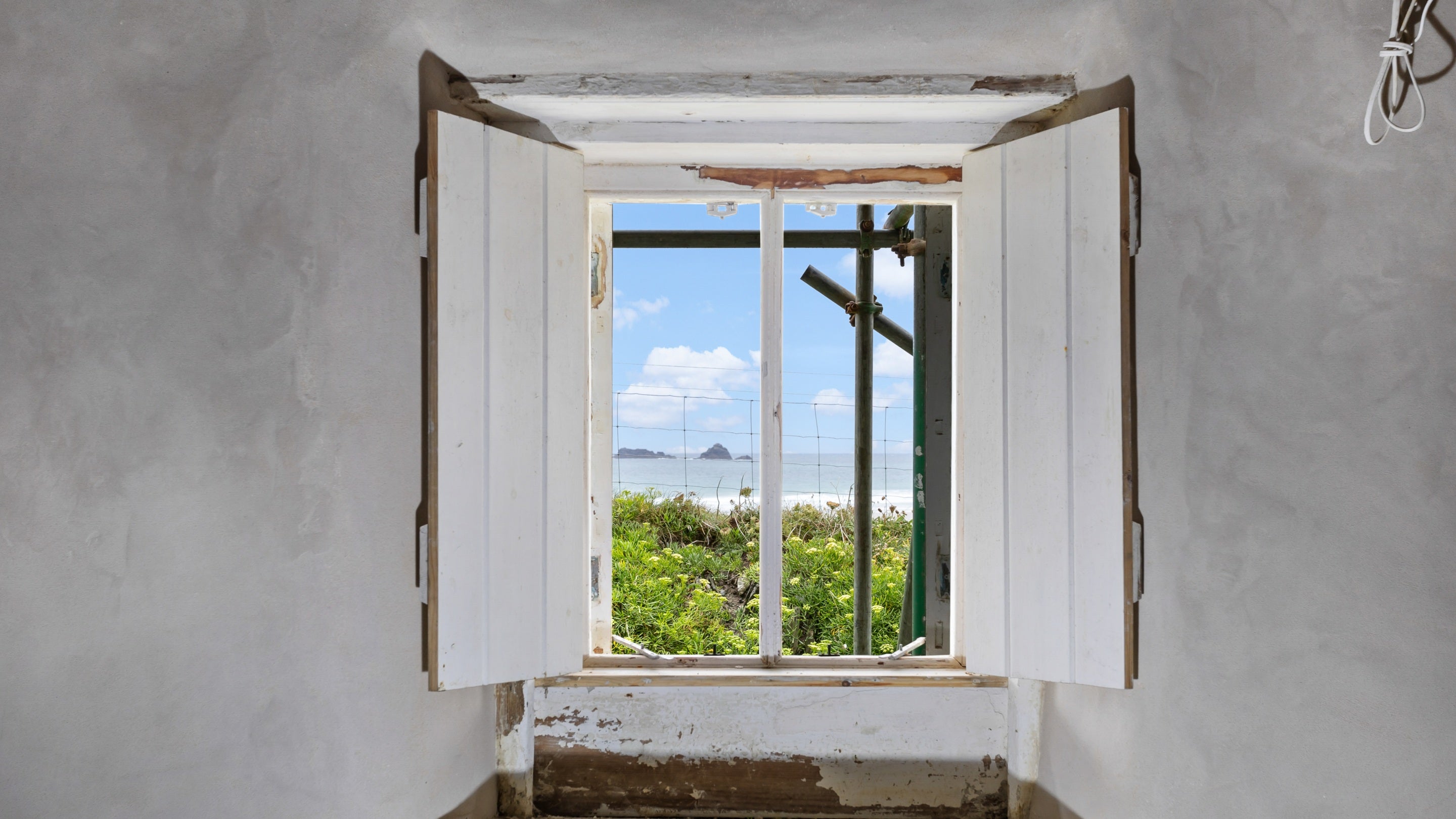 Tom Parsons' Hut Cornwall | National Trust