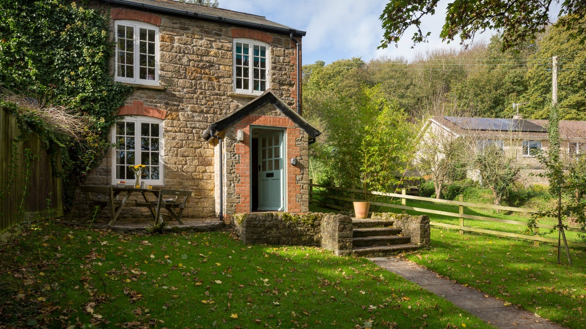Downhouse Farm Cottage Dorset | National Trust