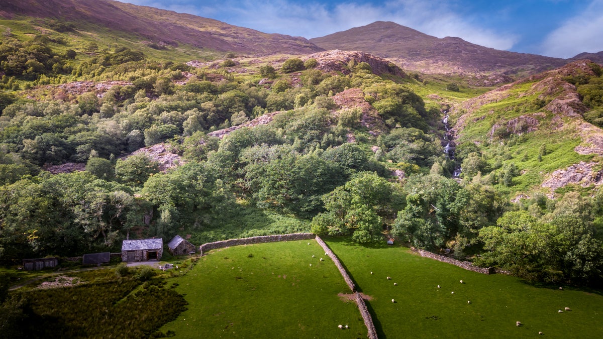 Bothies and bunkhouses in Wales | National Trust
