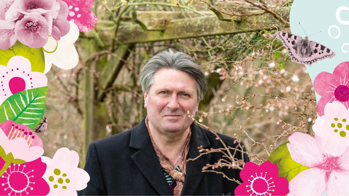 Simon Armitage creates blossom poem | National Trust