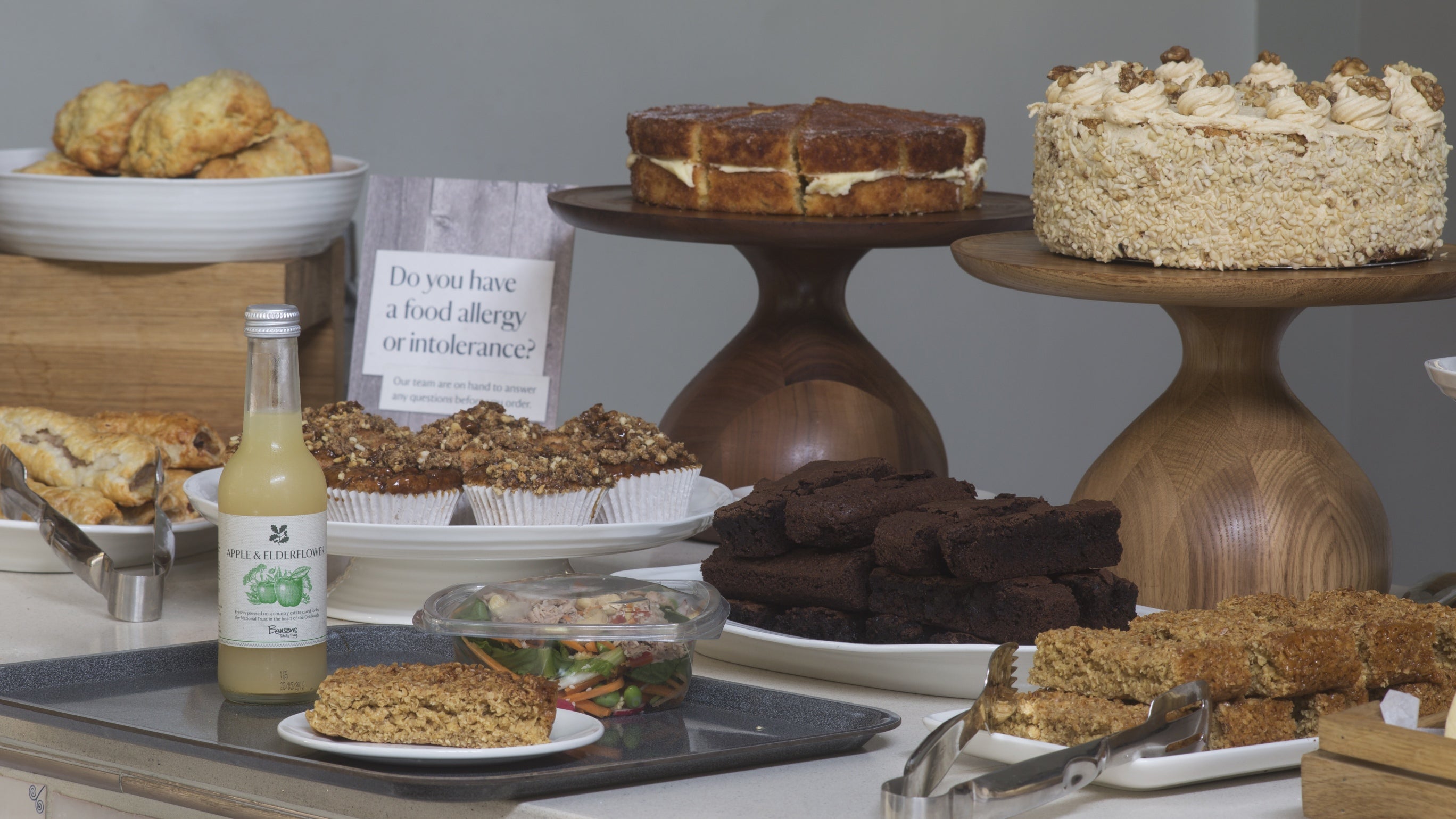 Eating and shopping at Packwood House | National Trust