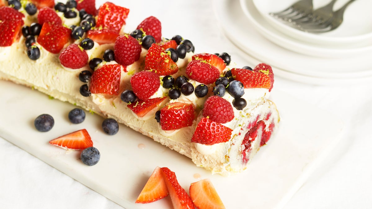 Summer berry Swiss roll | Recipes | National Trust