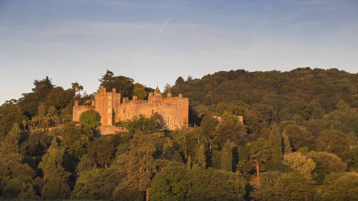 Castles and forts | National Trust