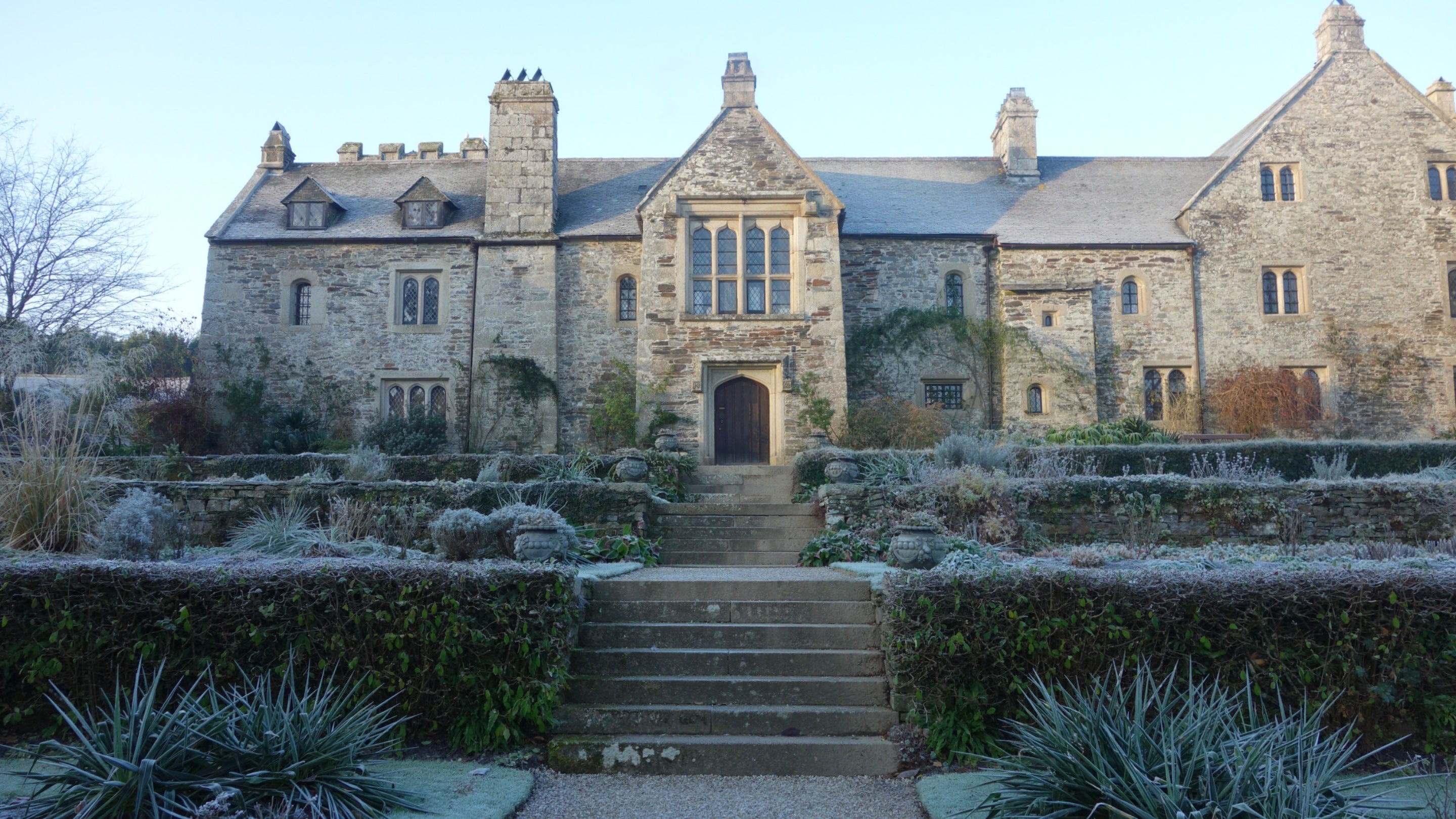 Houses and buildings in Cornwall | National Trust