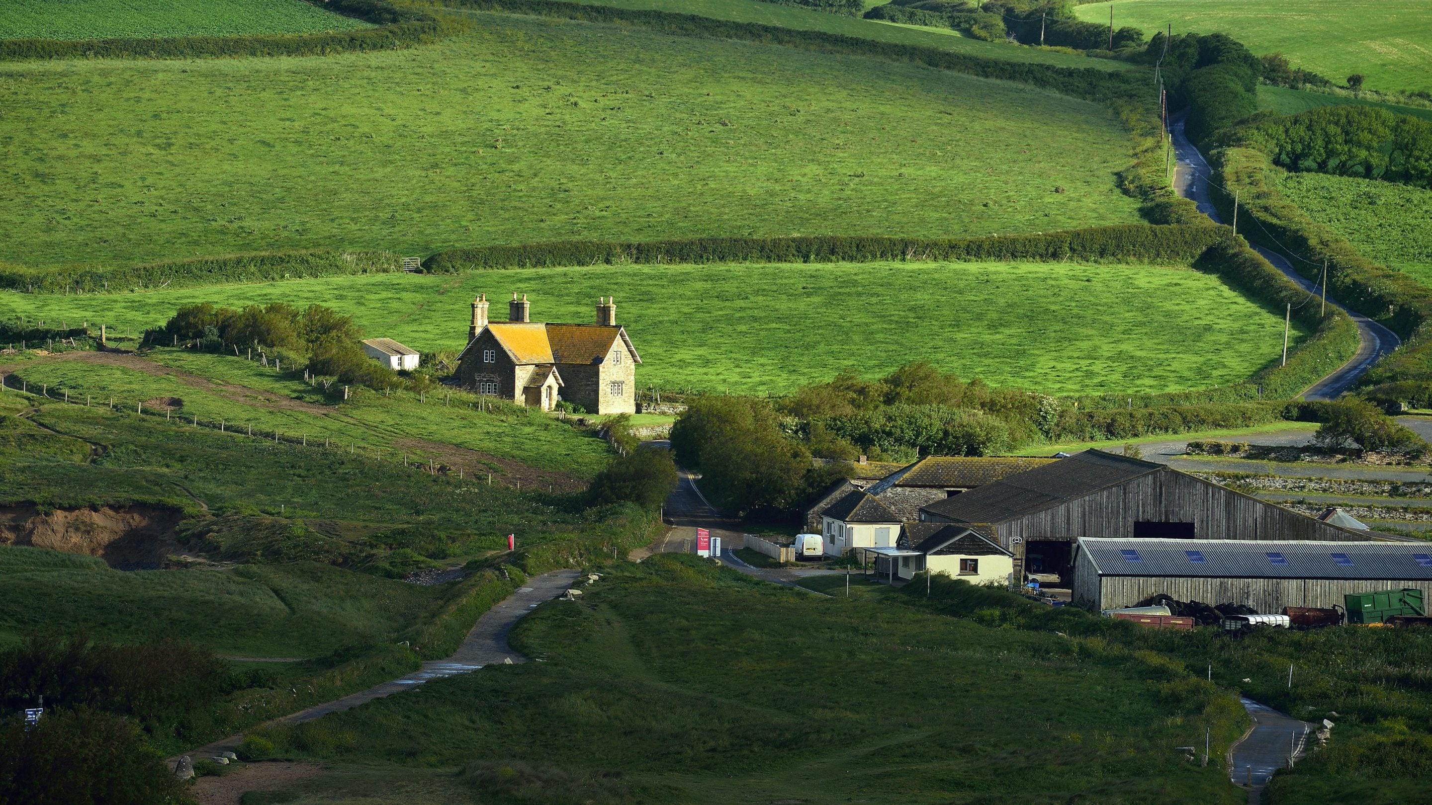 Irish Village Wallpaper