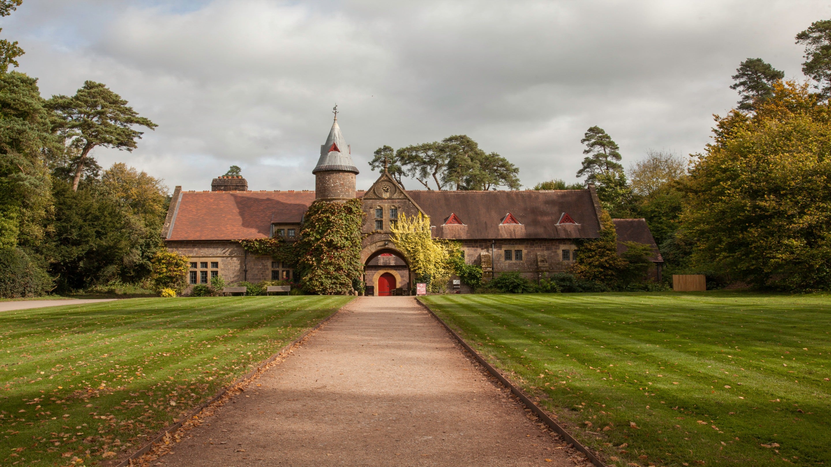 Visiting the Knightshayes garden | Devon | National Trust