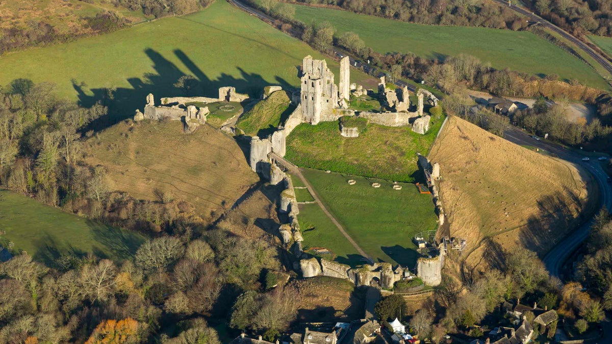 The history of Corfe Castle | Dorset | National Trust