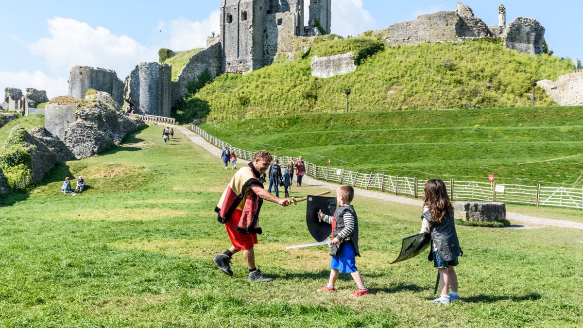 Family-friendly castles | National Trust