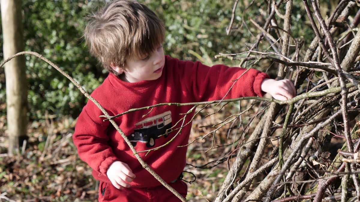 Top '50 things' to do with a stick | National Trust