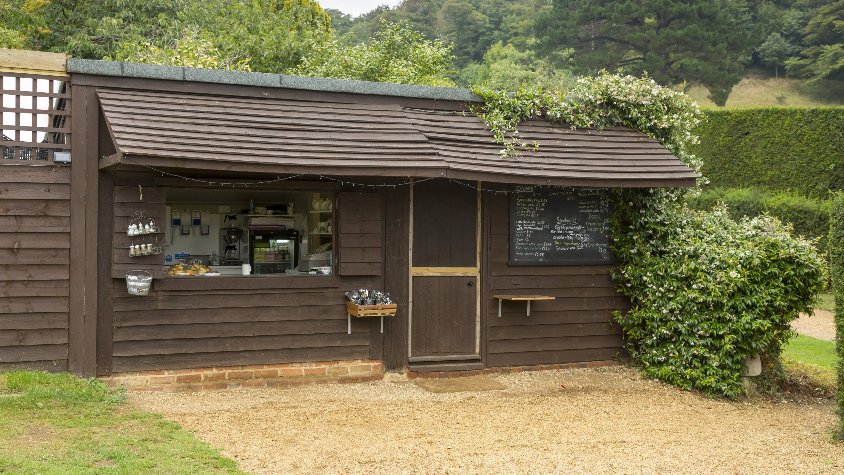 Eating at Mottistone Gardens | National Trust