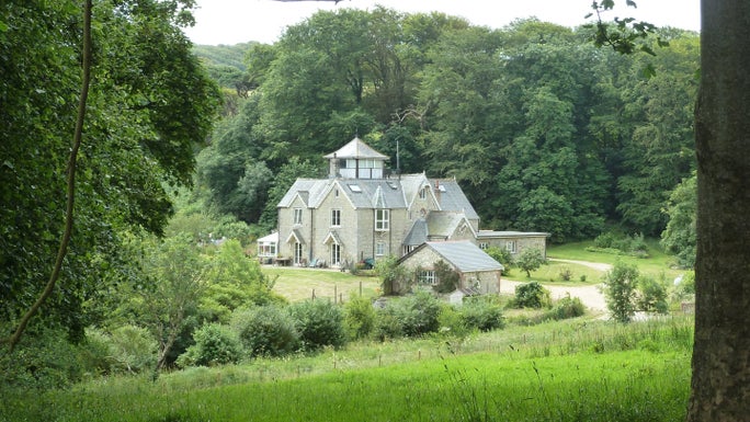 Monk & the merchant walk | Isle of Wight | National Trust