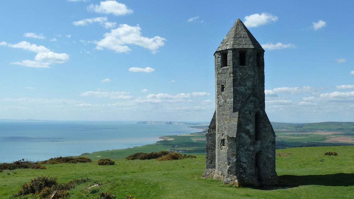 Monk & the merchant walk | Isle of Wight | National Trust