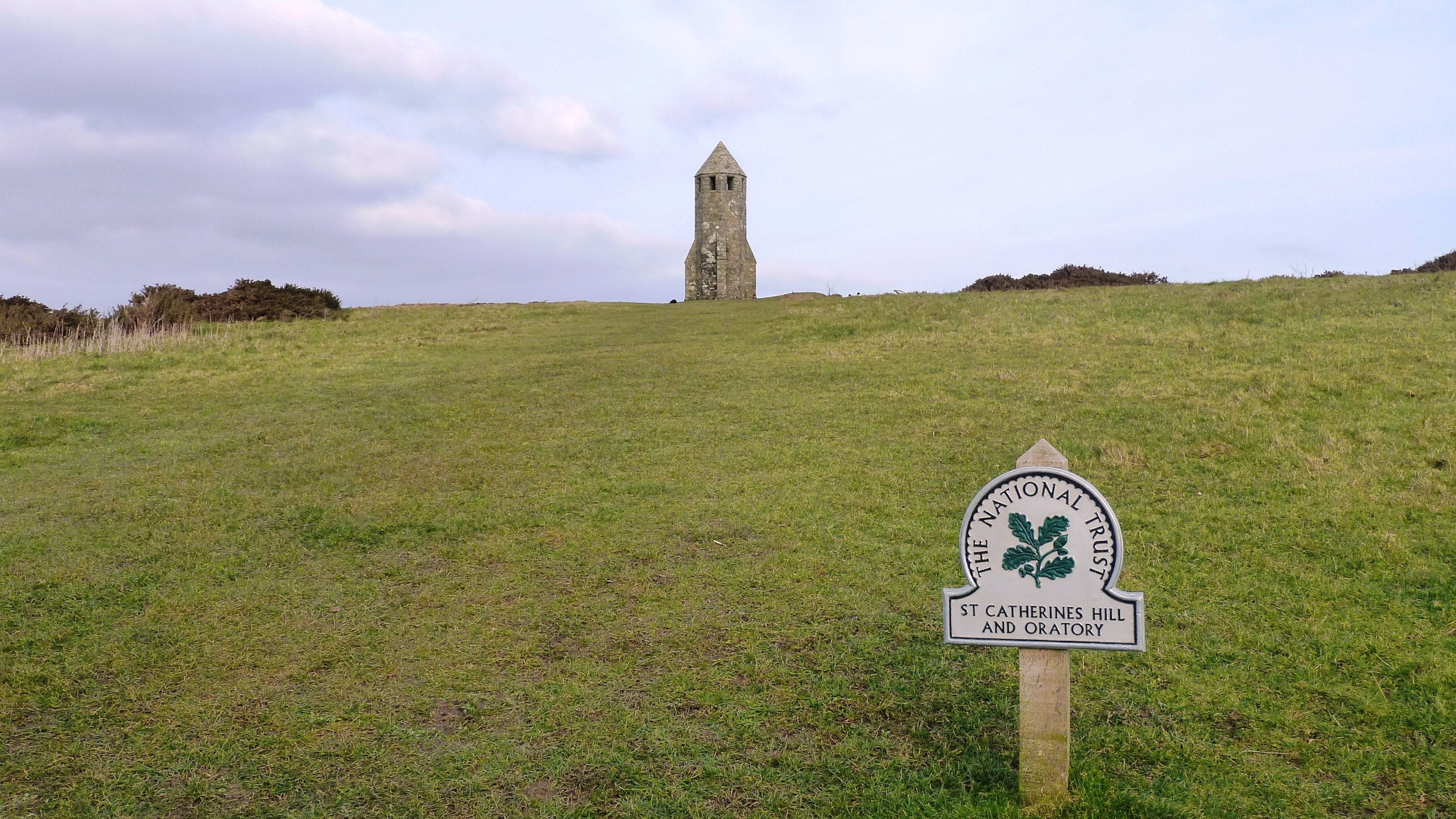 Monk & the merchant walk | Isle of Wight | National Trust