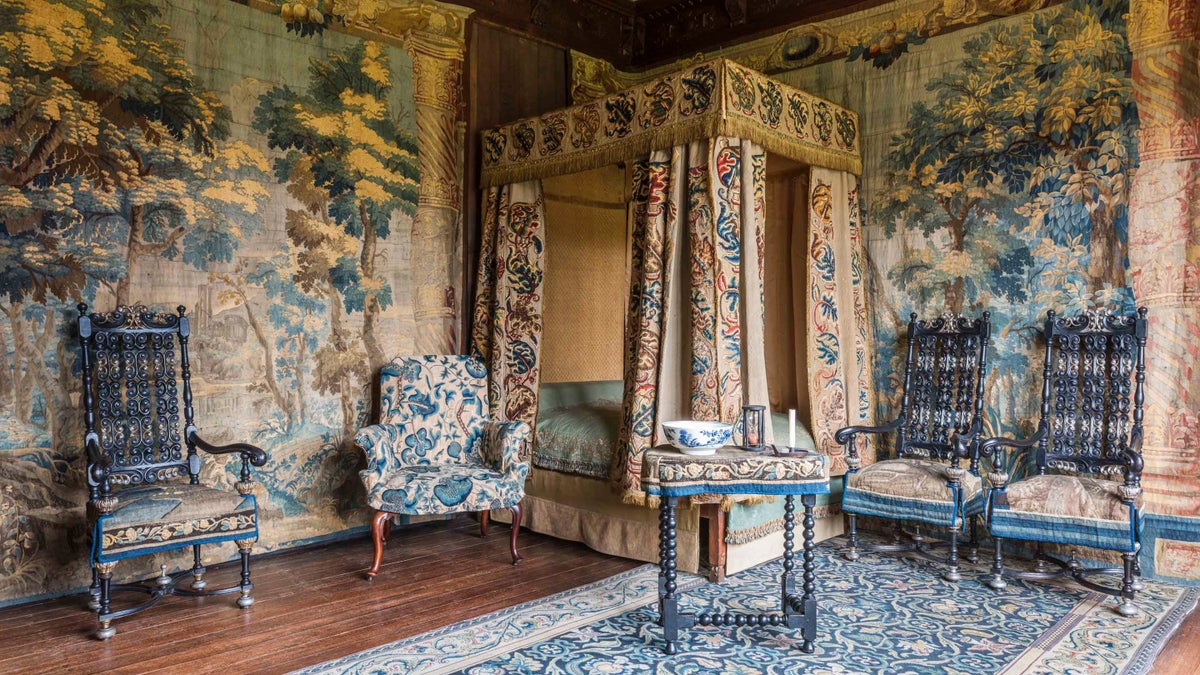 Explore the house at Knole | Kent | National Trust