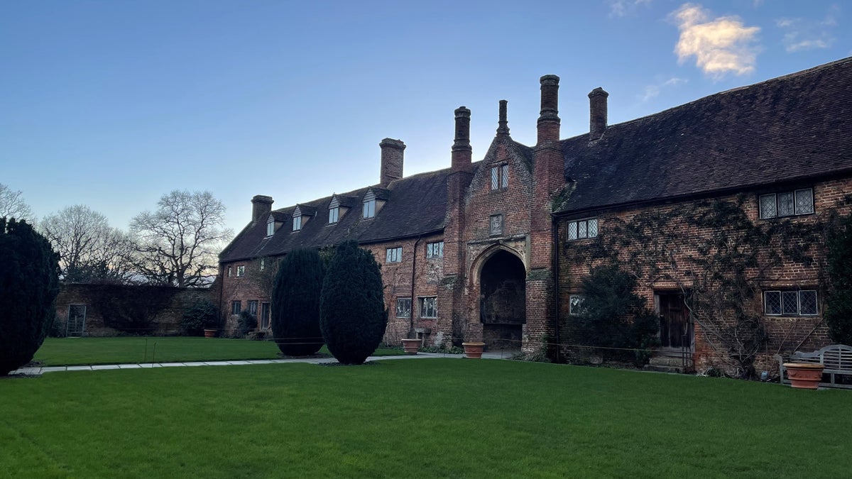 Sissinghurst Castle Garden: buildings| Kent | National Trust