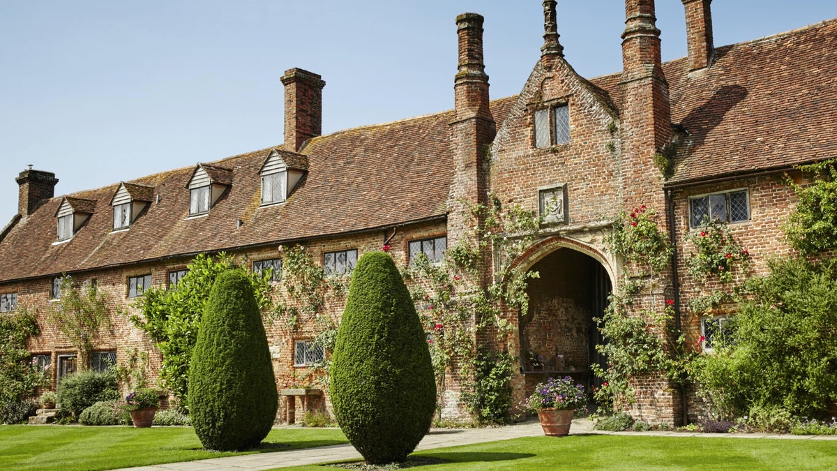 Sissinghurst Castle Garden: buildings| Kent | National Trust