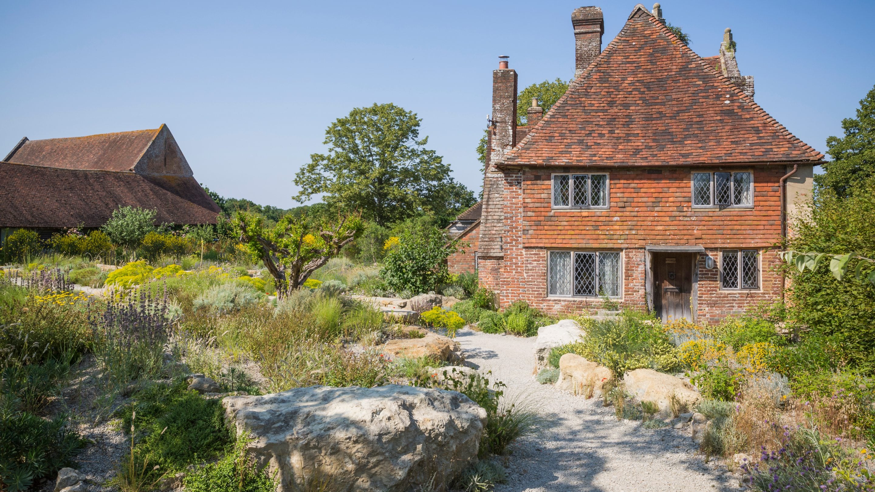 Delos at Sissinghurst Castle Garden | Kent | National Trust