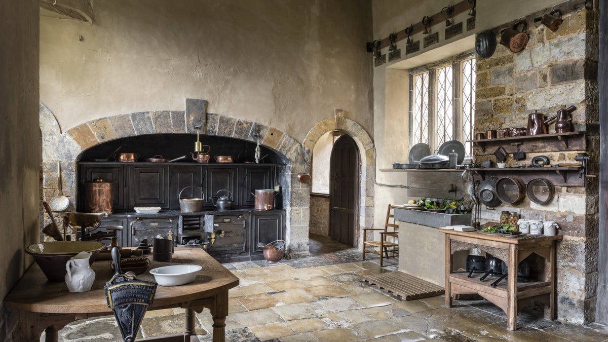 The house at Canons Ashby| Northamptonshire | National Trust
