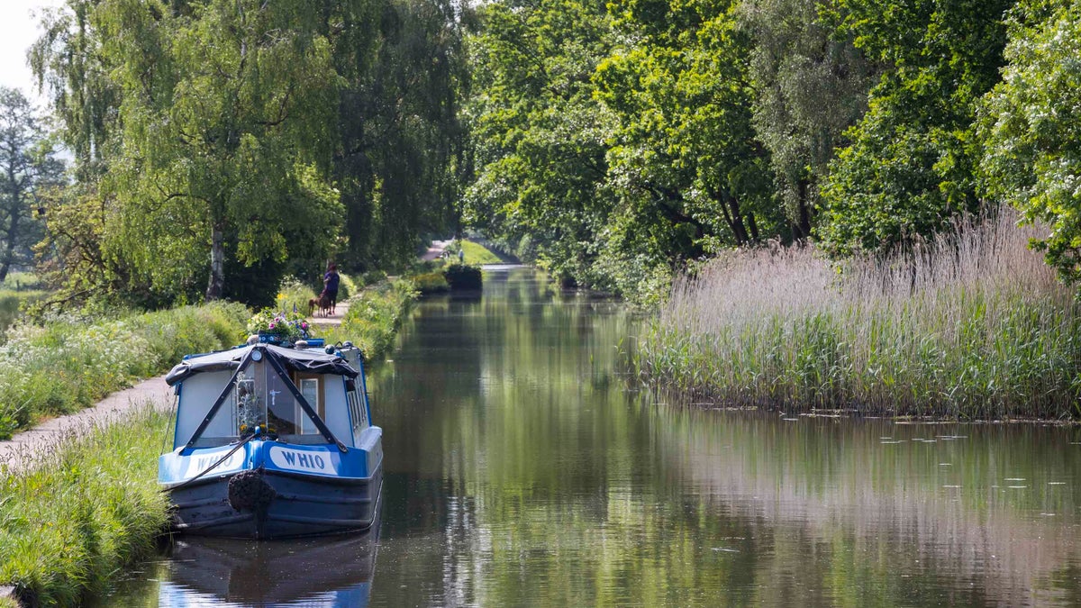 A circular walk on the outskirts of Rufford | National Trust