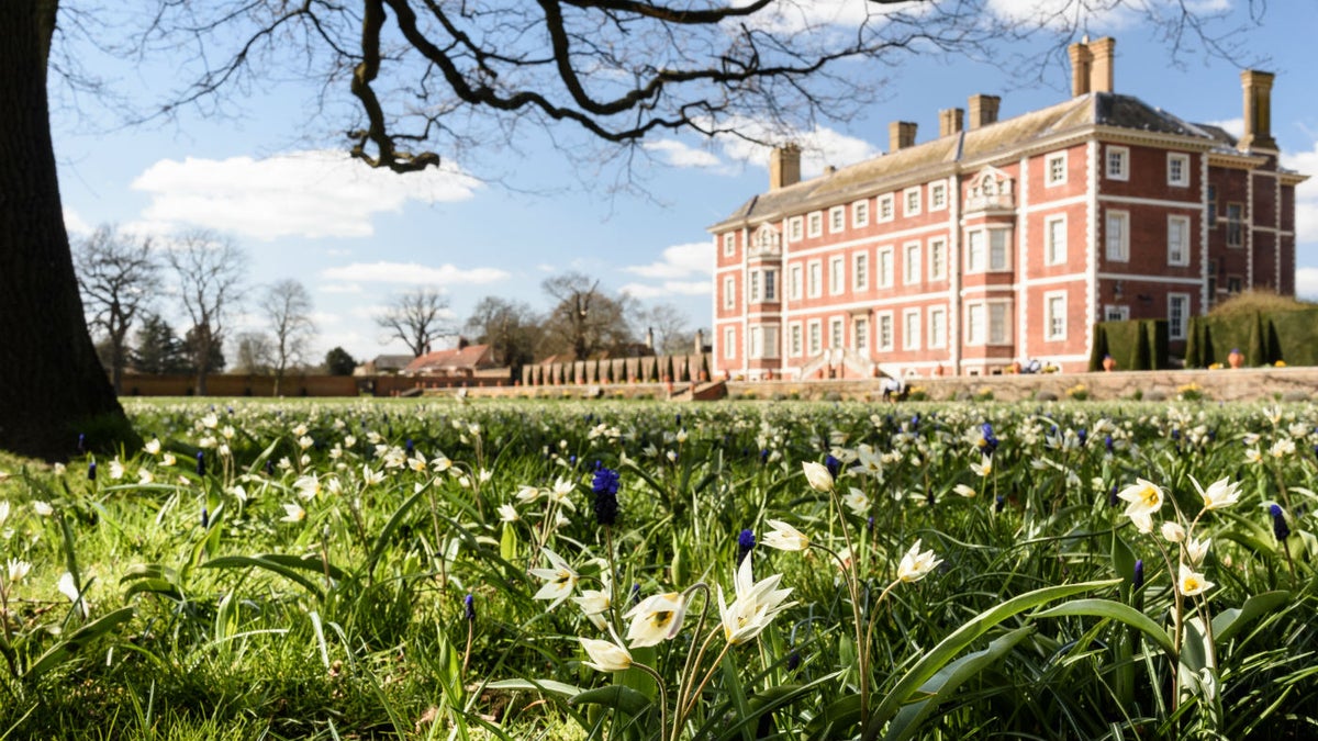 Richmond Station to Ham House walk | National Trust