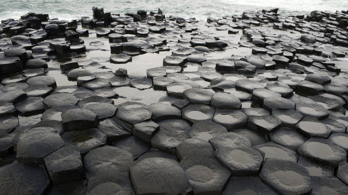Giant's Causeway's history | County Antrim | National Trust