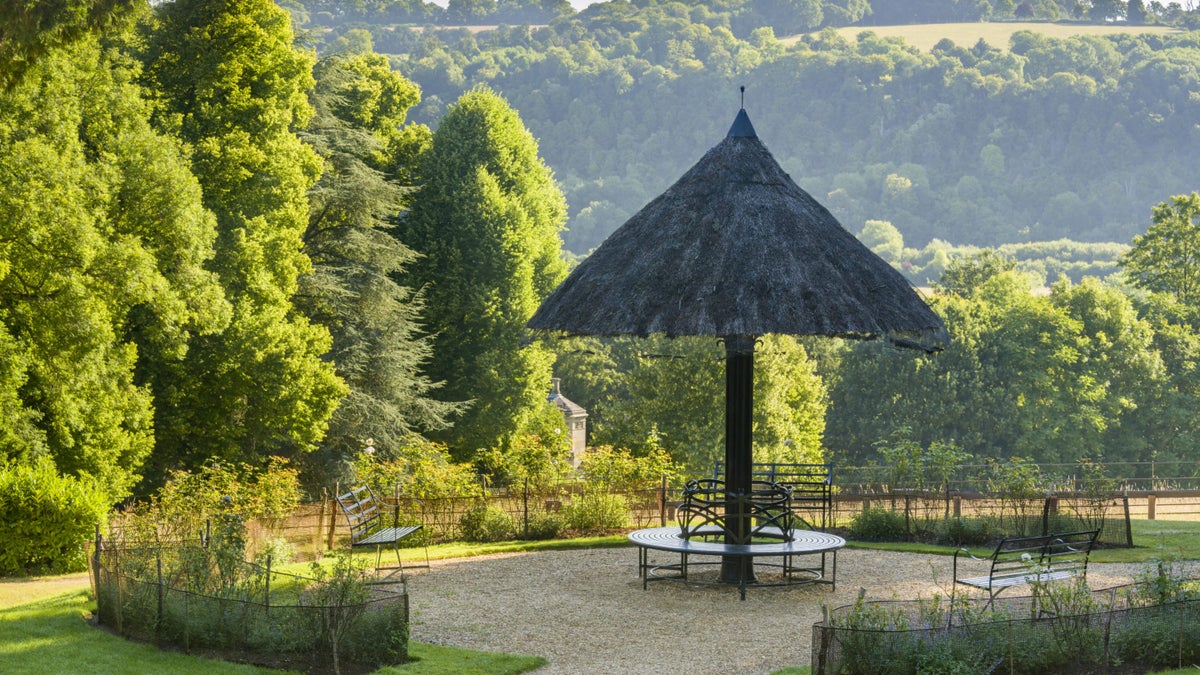 The garden at Basildon Park │ Berkshire | National Trust