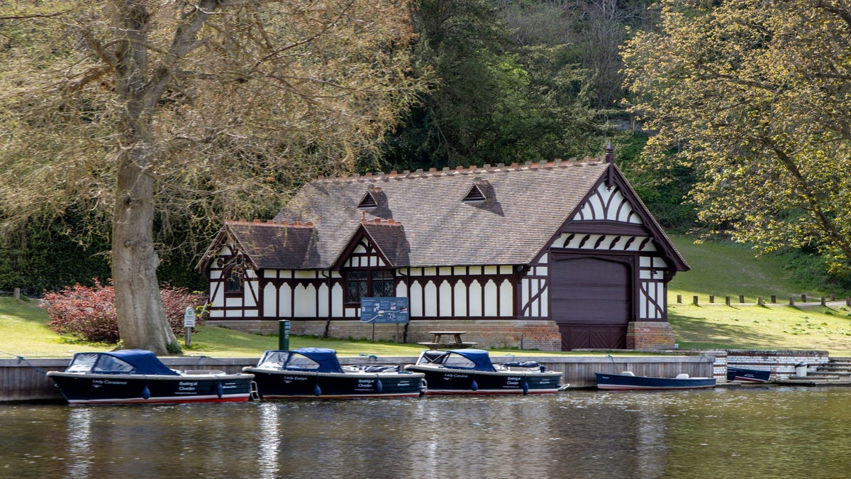 Boating at Cliveden | Buckinghamshire | National Trust