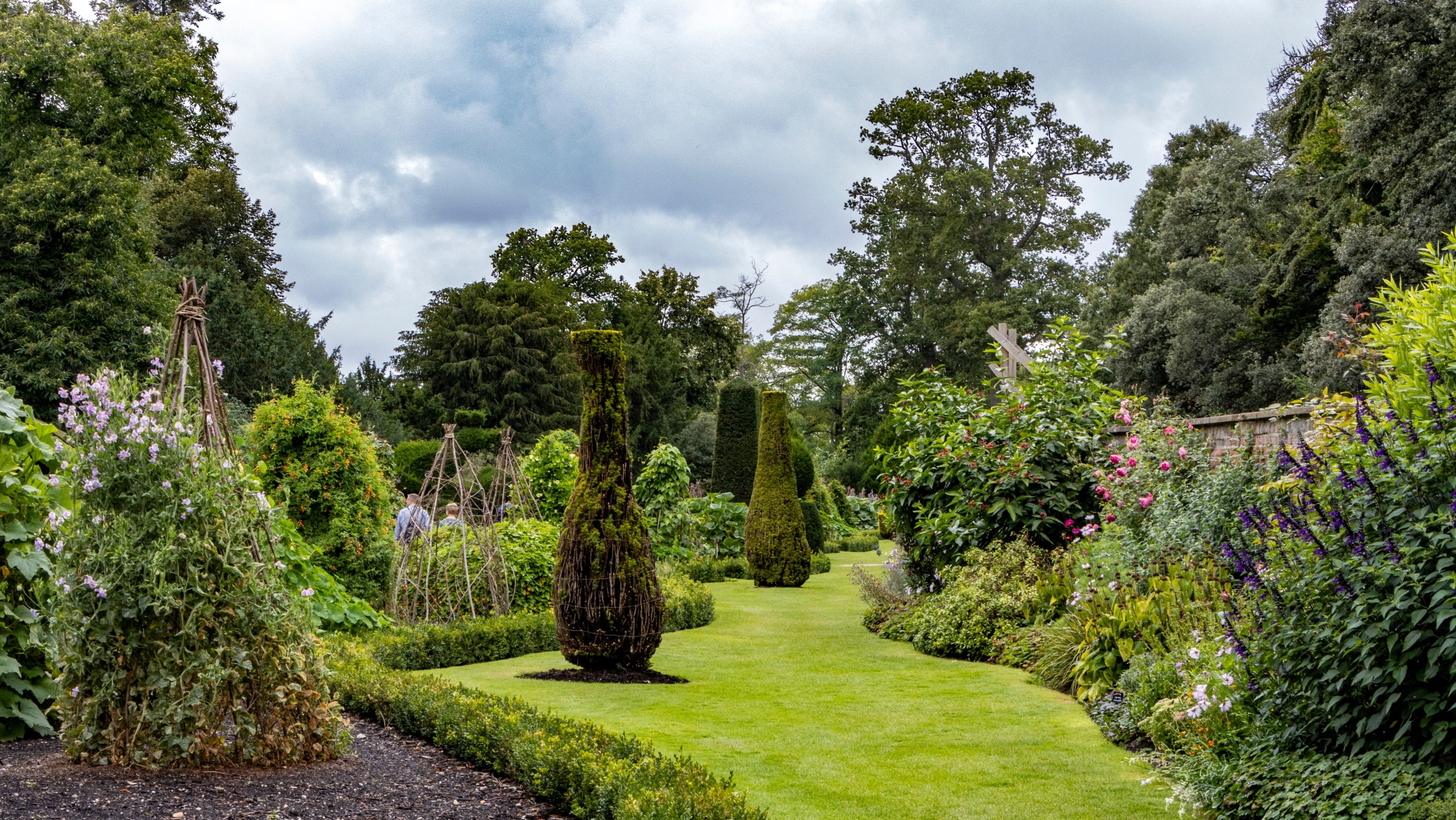 Visiting Cliveden's garden | Bucks | National Trust