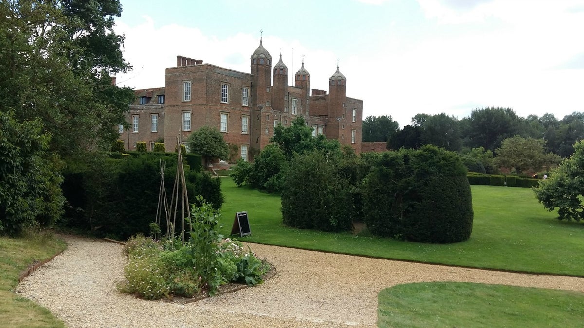 Melford Hall to Lavenham walk | Suffolk | National Trust
