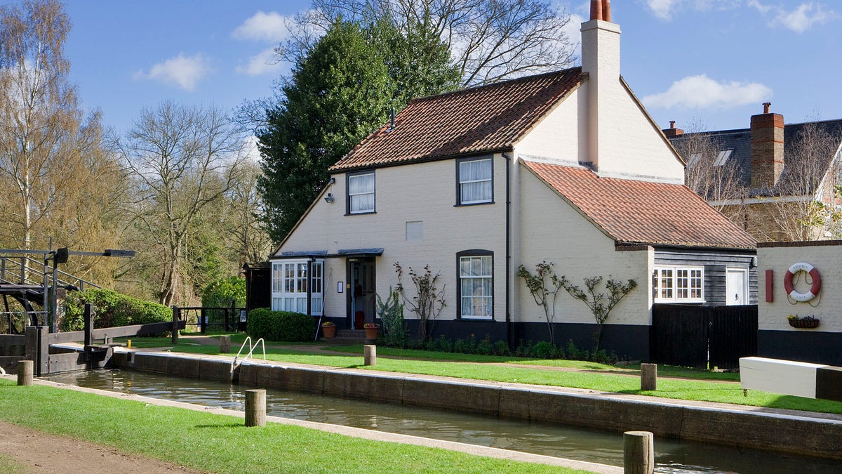 River Wey & Godalming Navigations │ Surrey | National Trust