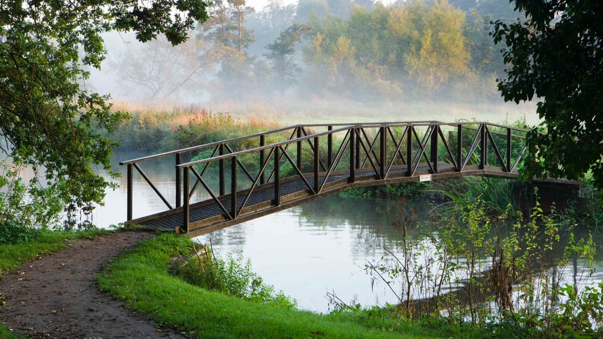 History of River Wey Navigation | Surrey | National Trust