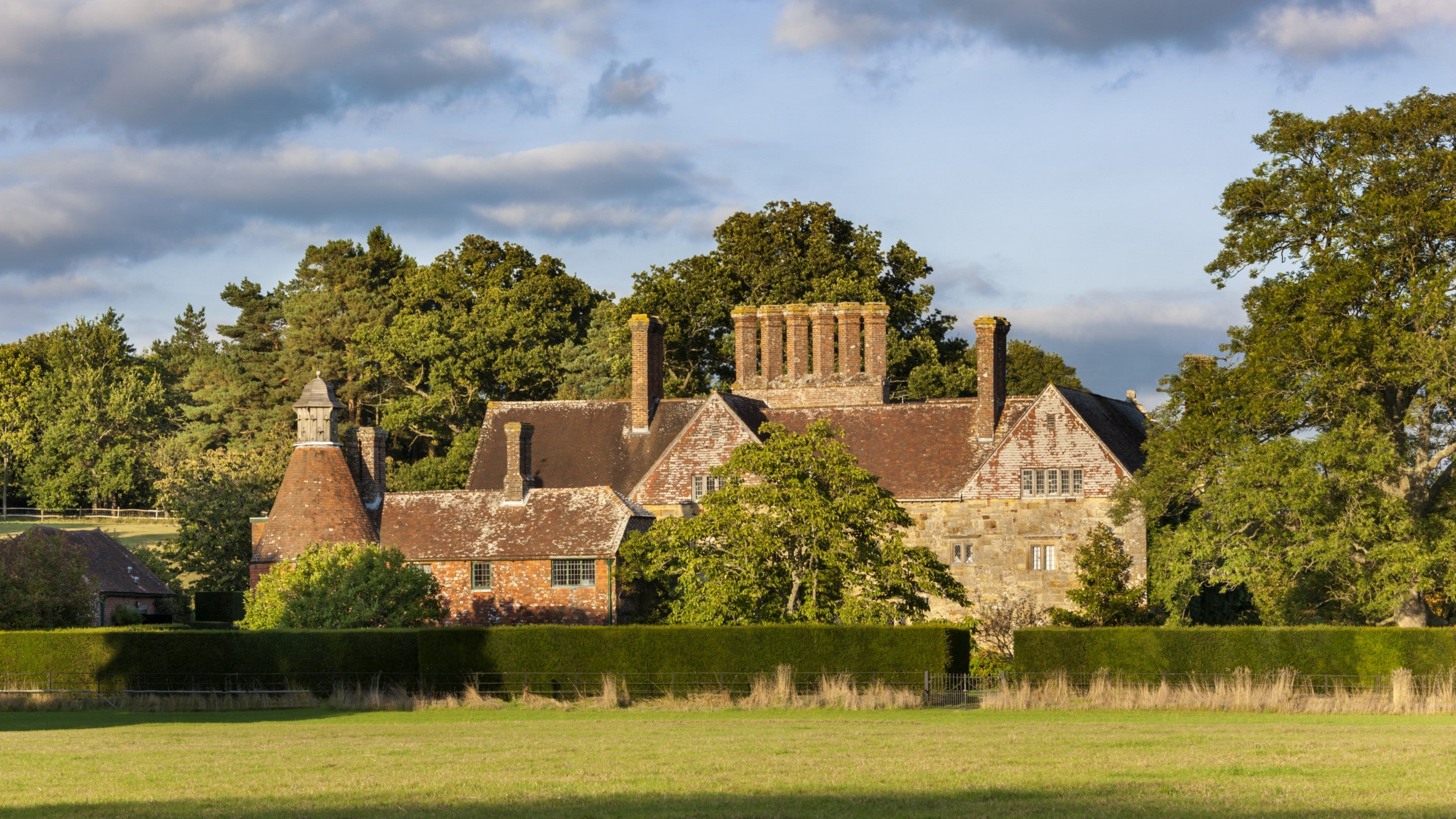 Walking at Bateman's| Sussex | National Trust