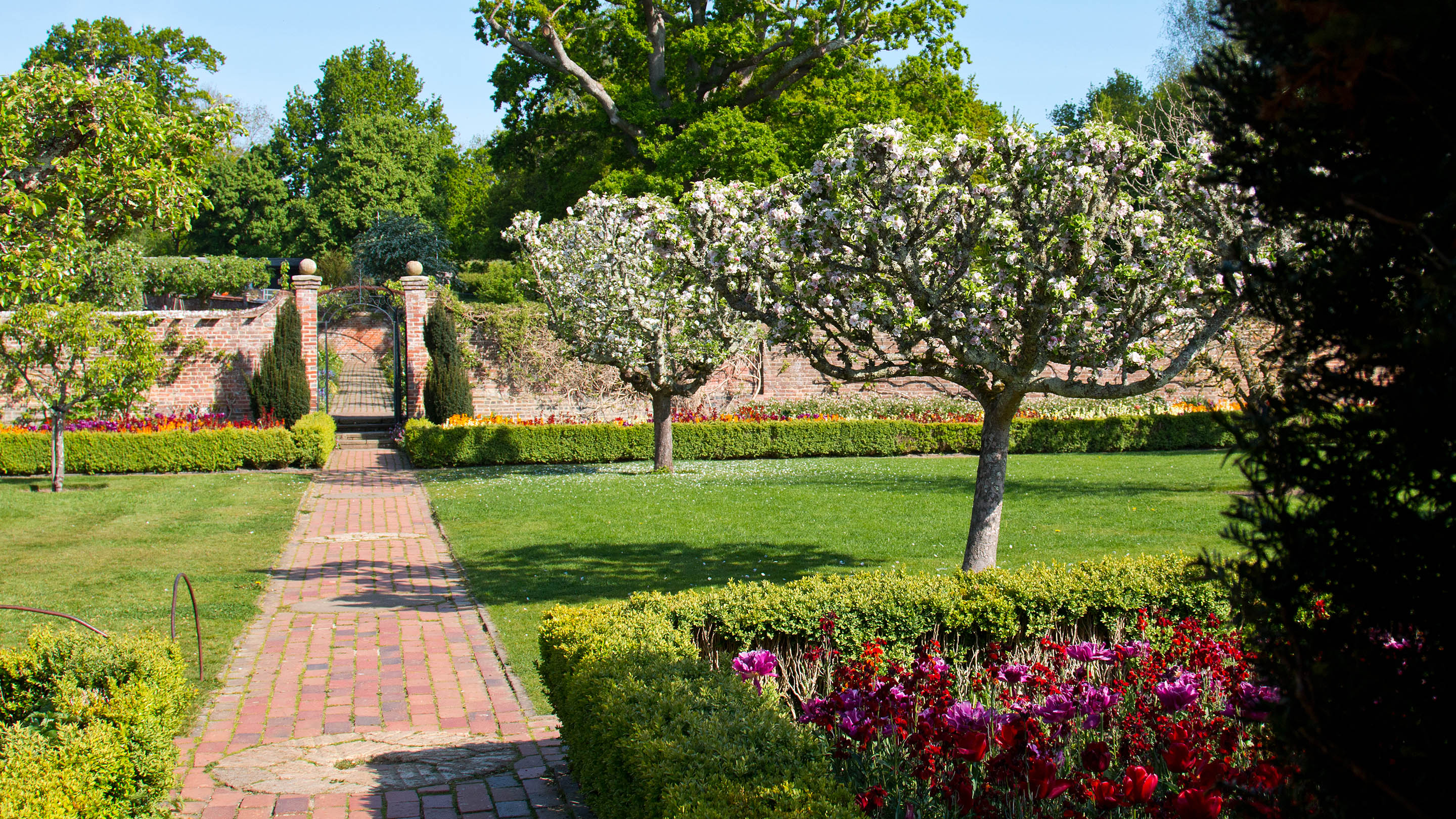 Visiting Bateman's garden| East Sussex | National Trust