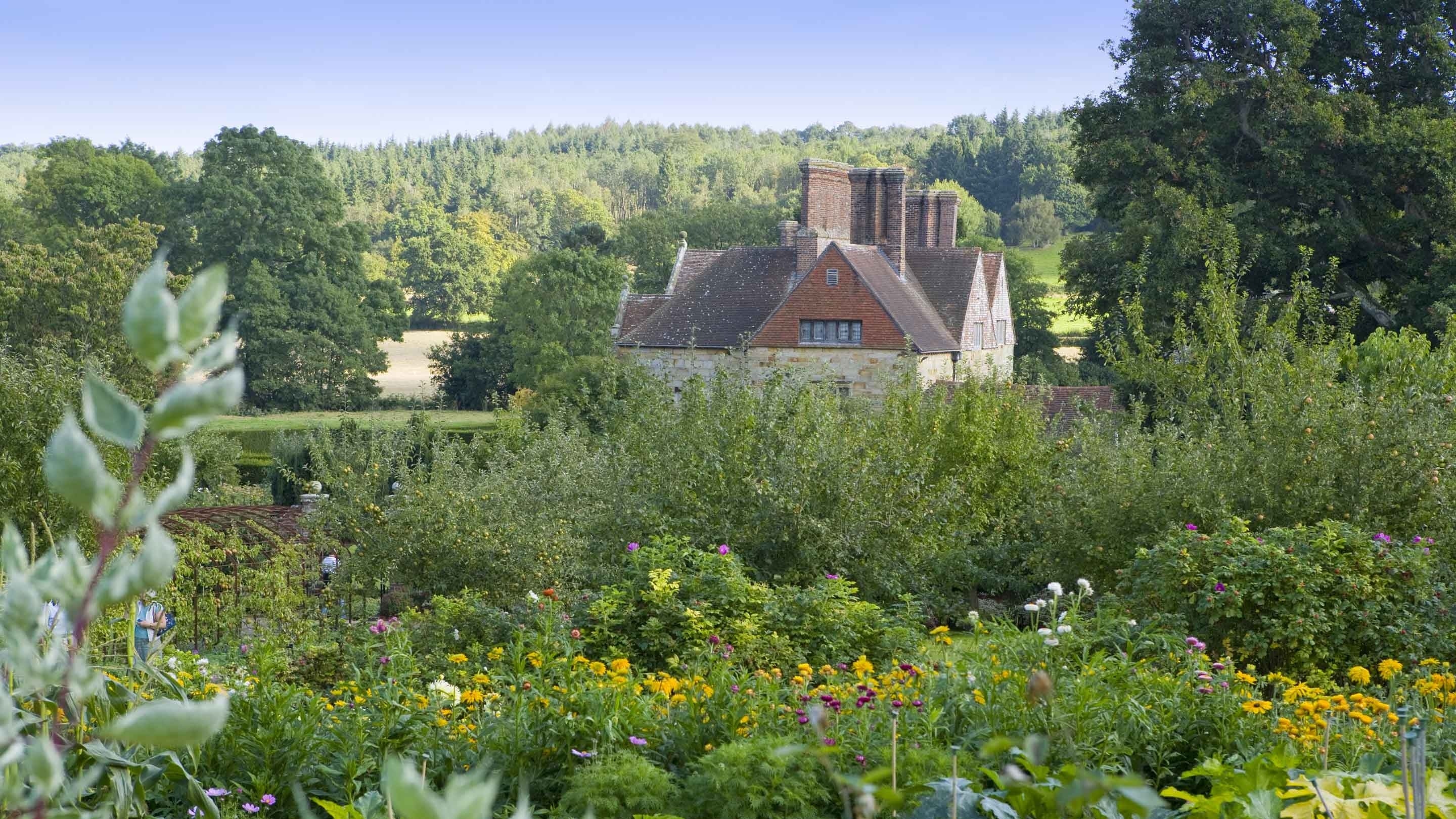Visiting Bateman's garden| East Sussex | National Trust