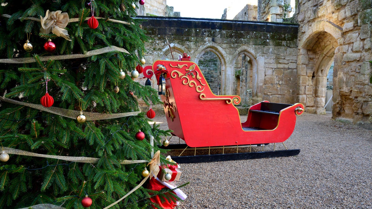 Christmas At Bodiam Castle Sussex National Trust