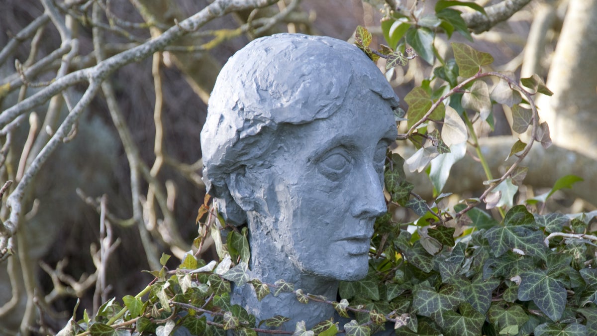 Who was Virginia Woolf? | East Sussex | National Trust