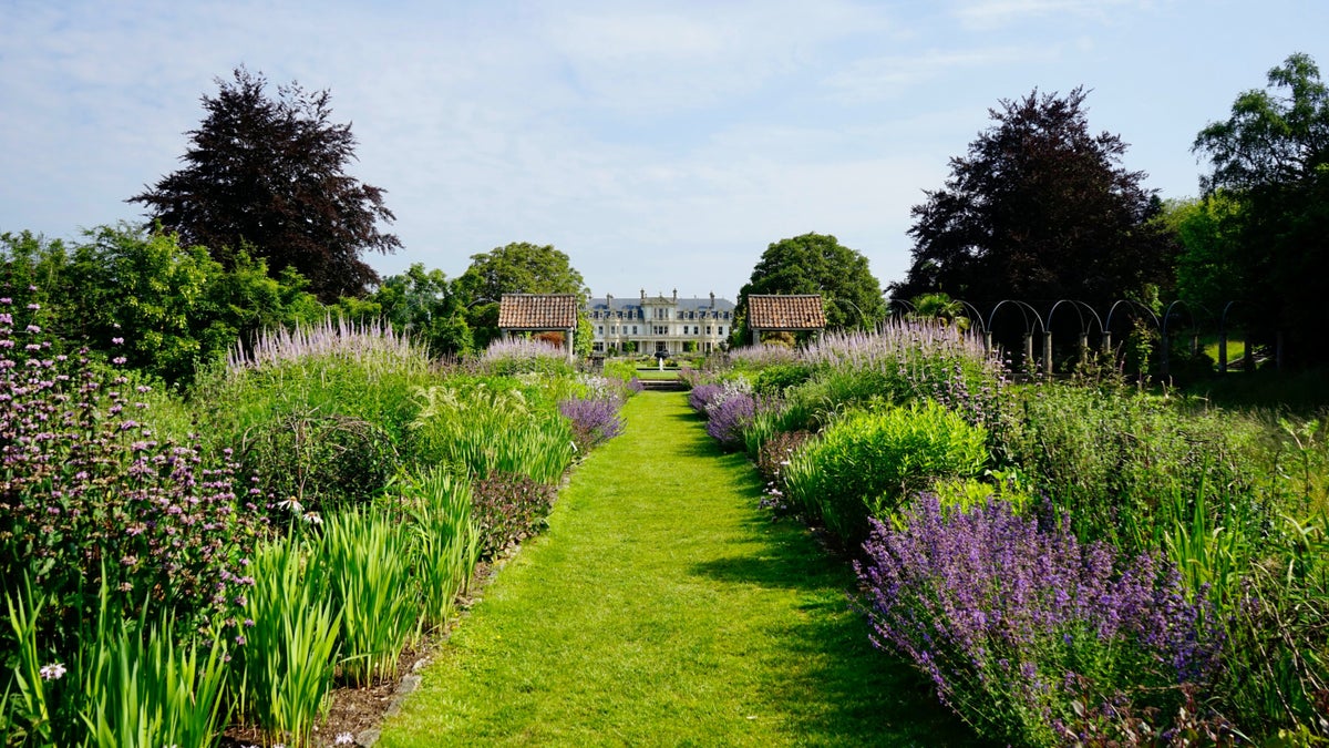 Visit the garden at Dyffryn |Wales | National Trust