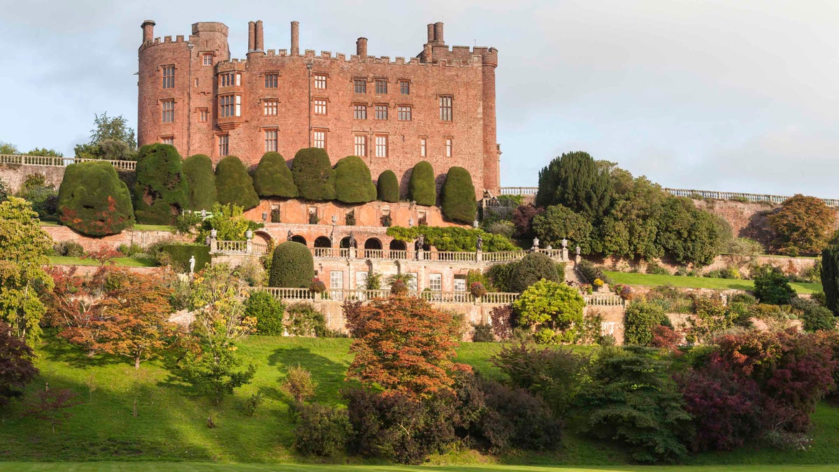 Powis Castle autumn walk | Powys | Wales | National Trust