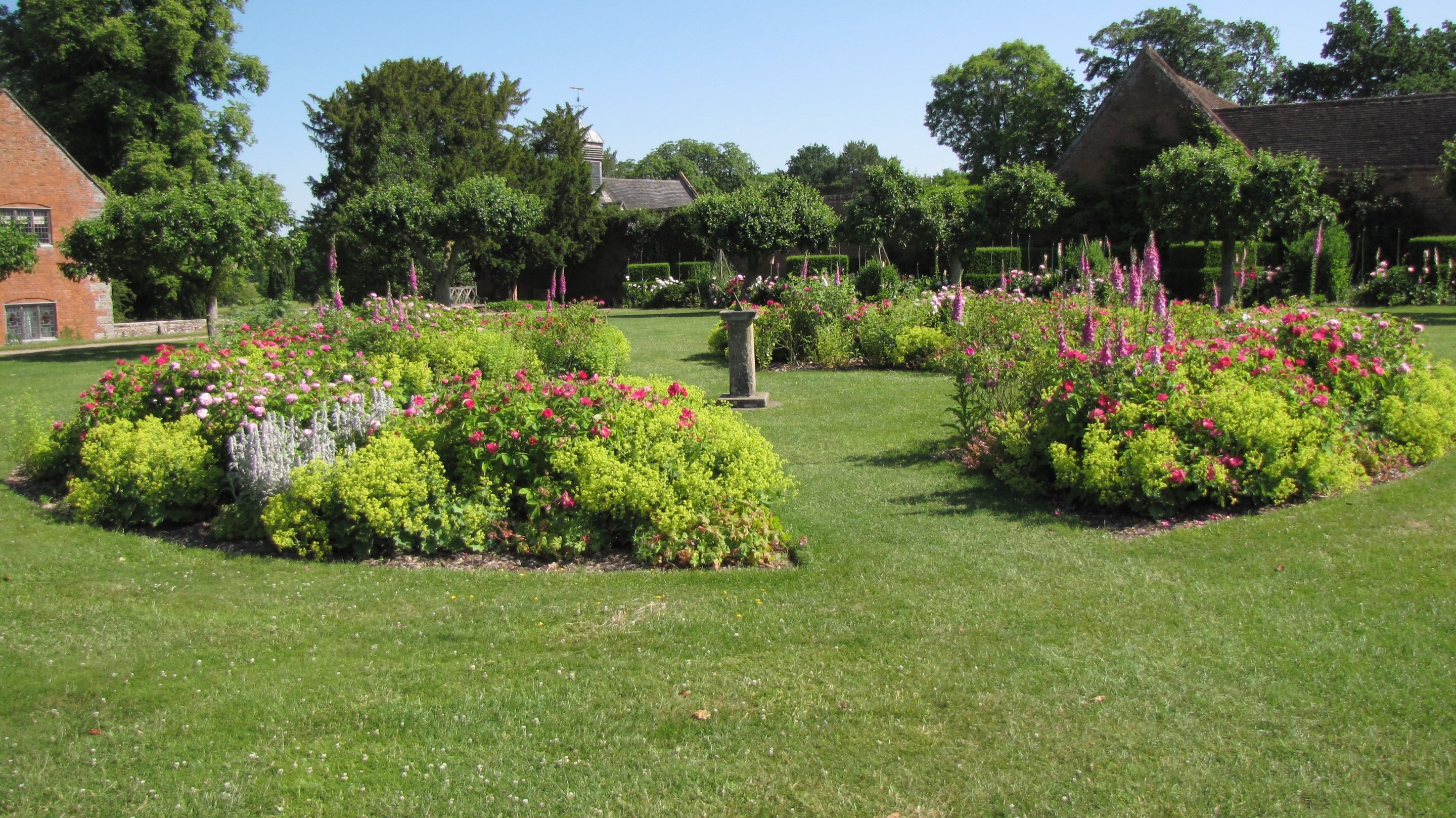 Baddesley Clinton’s history | Warwickshire | National Trust