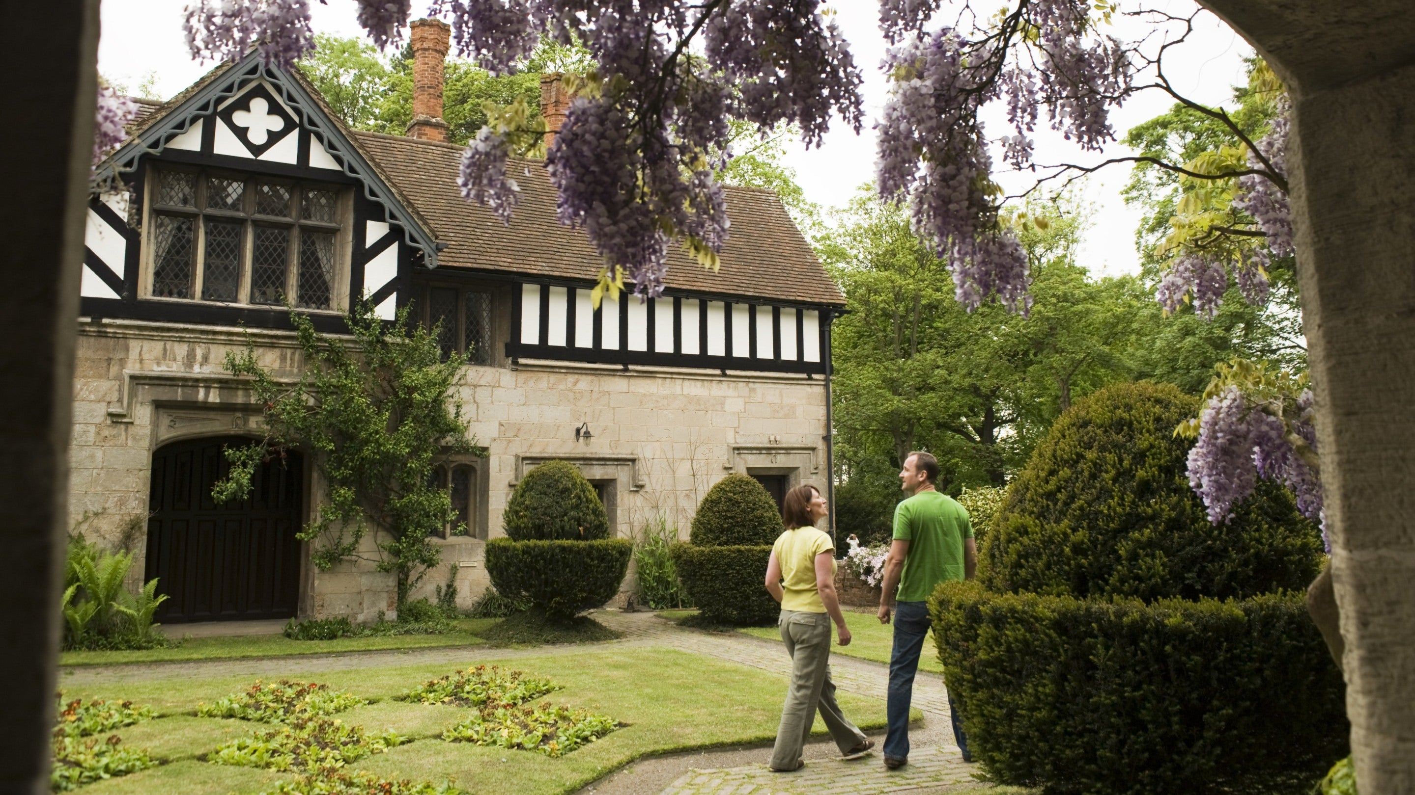 Baddesley Clinton's garden | Warwickshire | National Trust