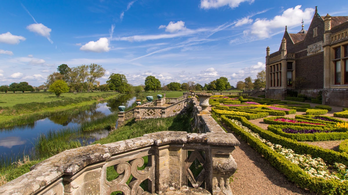 Visiting Charlecote’s garden | Warwickshire | National Trust